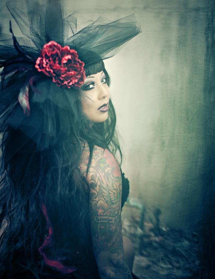 Genice Grace – Slicing Tomatoes